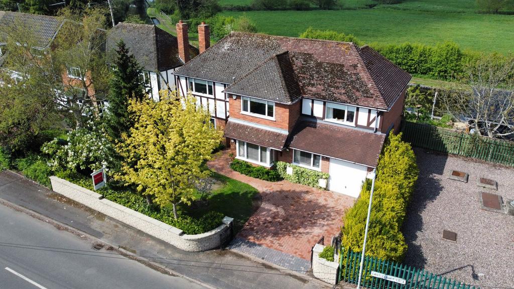 Castlecroft Lane, Wolverhampton, WV3 4 bed detached house for sale - £ ...