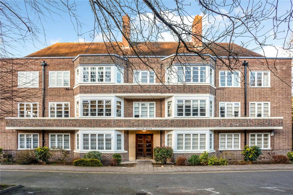 Exeter House, Putney Heath, Putney... 3 bed apartment - £850,000