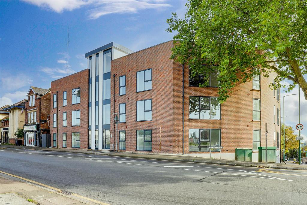 696 Woodborough Road, Nottingham NG3 1 bed apartment - £825 pcm (£190 pw)