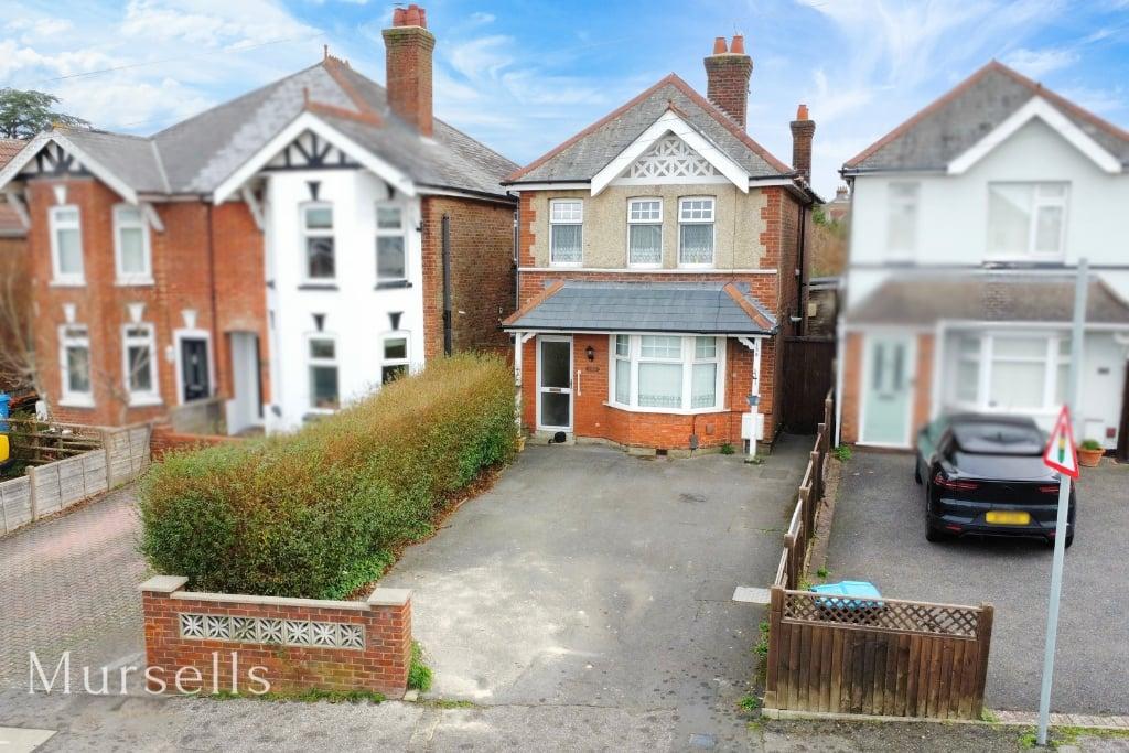 Fernside Road, Poole BH15 4 bed detached house - £340,000