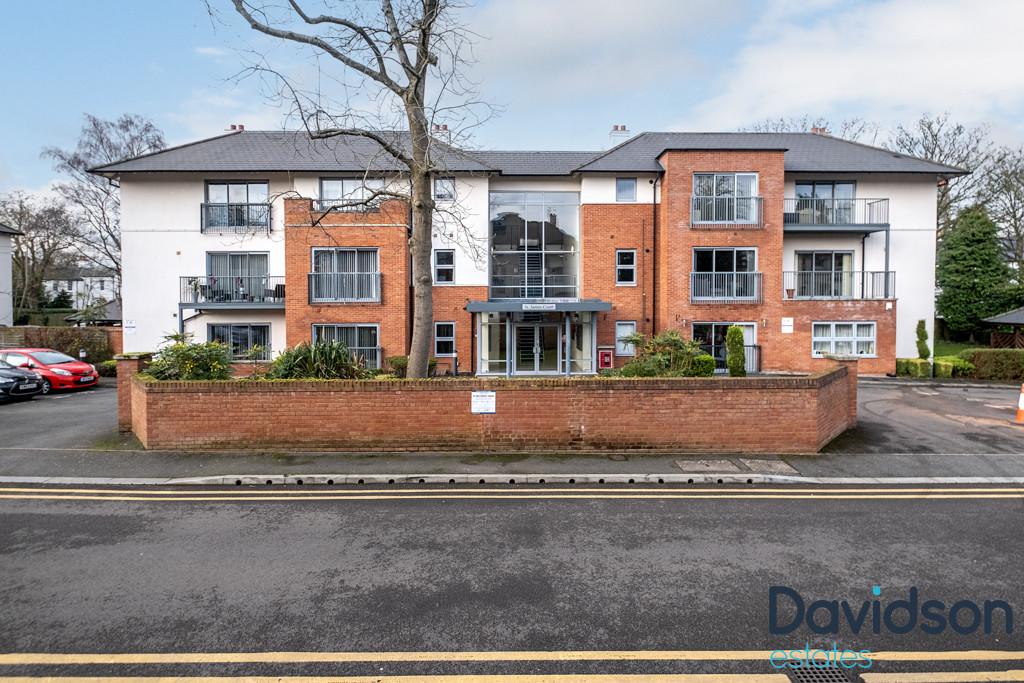 St James Court, Edgbaston B15 1 bed apartment - £220,000