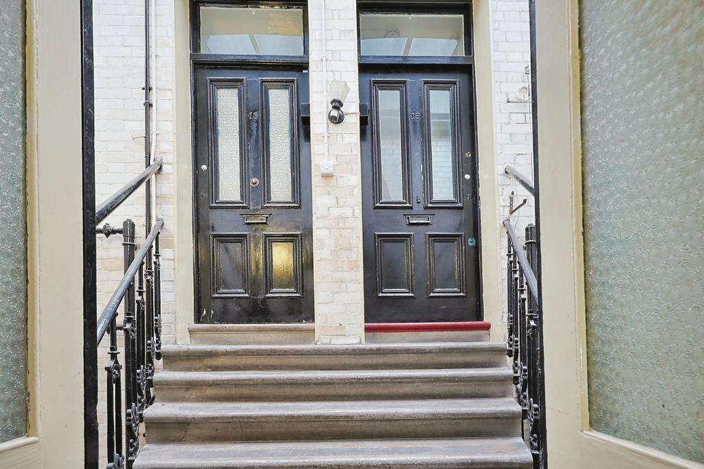 Sinclair Mansions, Richmond Way 2 bed flat - £1,950 pcm (£450 pw)