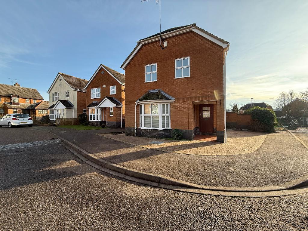 Broadacres, Bushmead, Luton... 4 bed detached house - £425,000