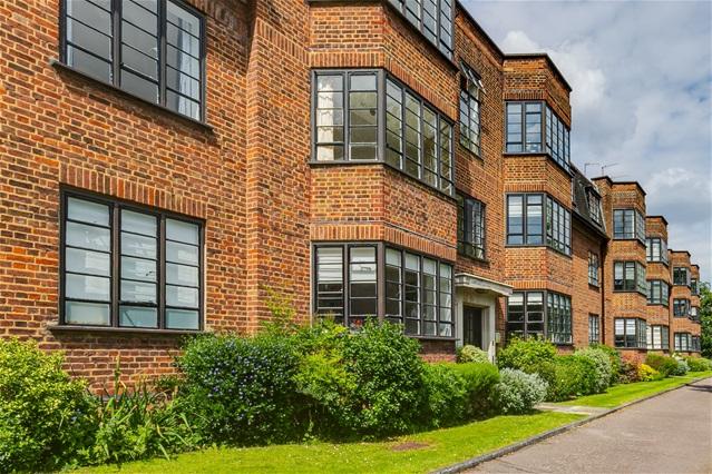 Belsize Court Wedderburn Road... 2 bed flat - £899,950