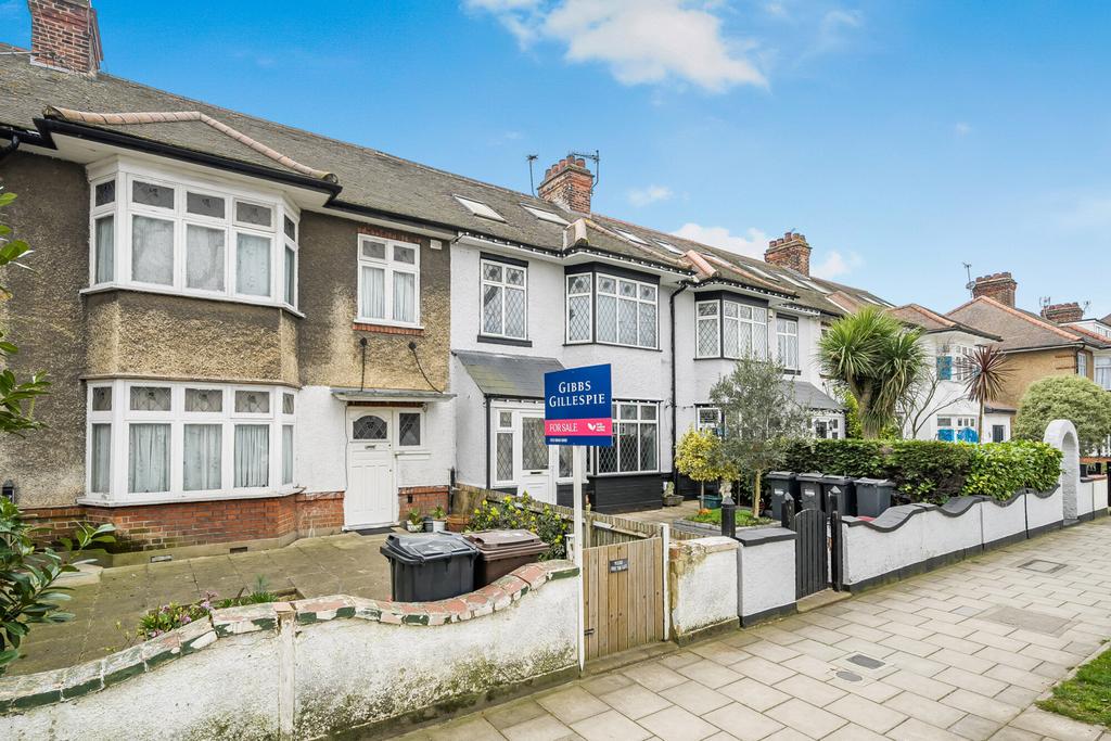 Boston Manor Road, Brentford, Middlesex 3 bed terraced house for sale ...