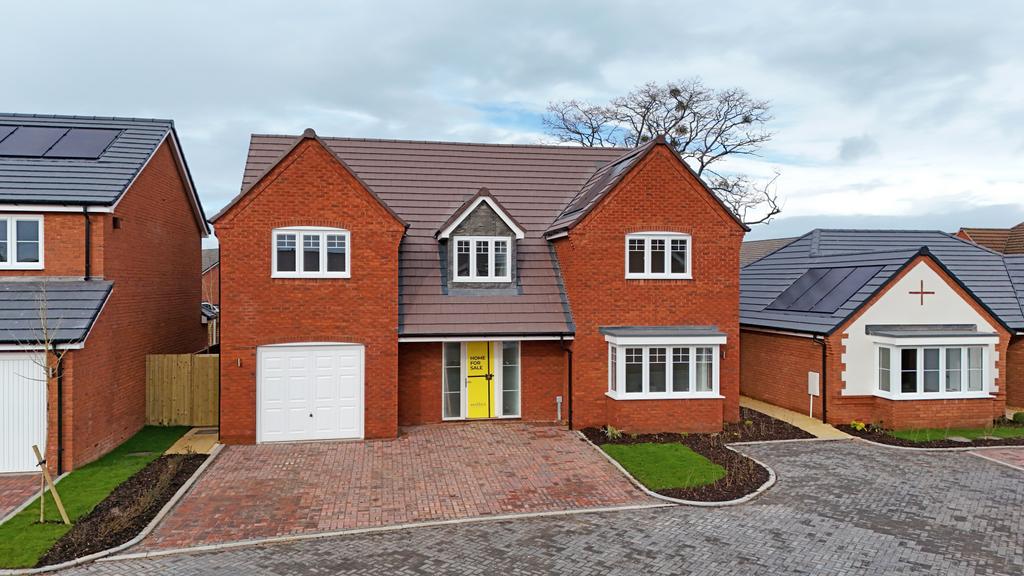 Offenham Road, Evesham, Worcestershire 4 bed detached house - £625,000