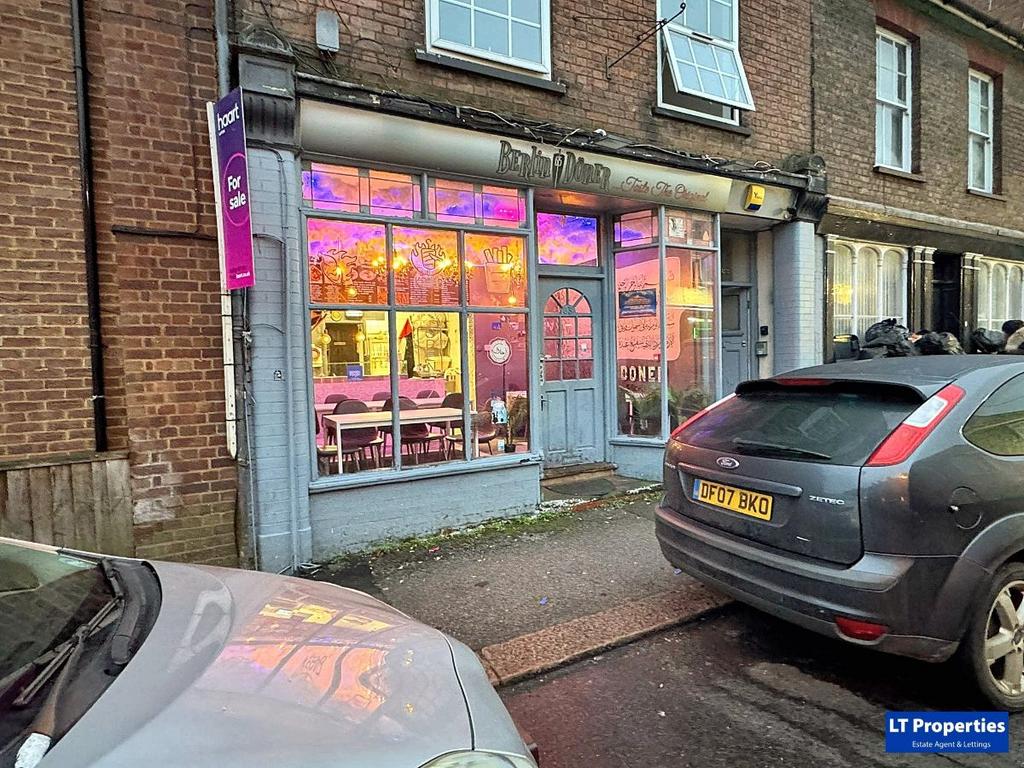 Luton LU1 Restaurant - £1,000 pcm (£231 pw)