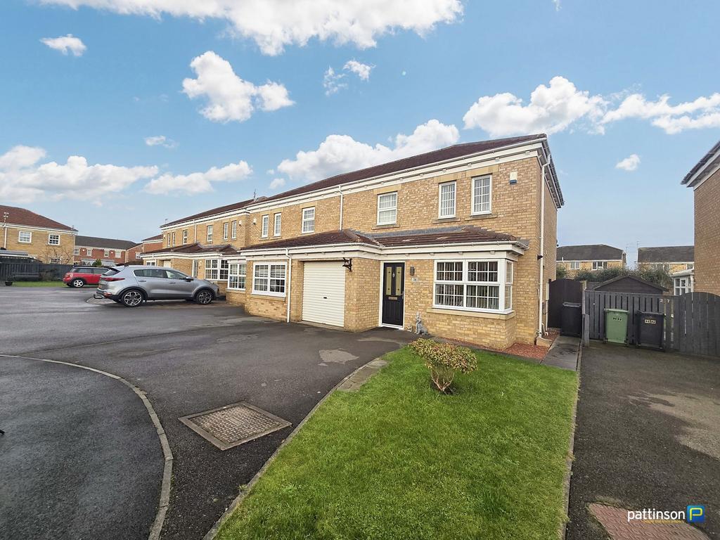 Aintree Close, Ashington... 3 bed semi-detached house for sale - £189,950