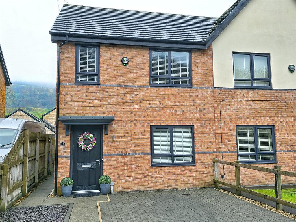 Bilberry Place, Rawtenstall... 3 bed semi-detached house - £249,950