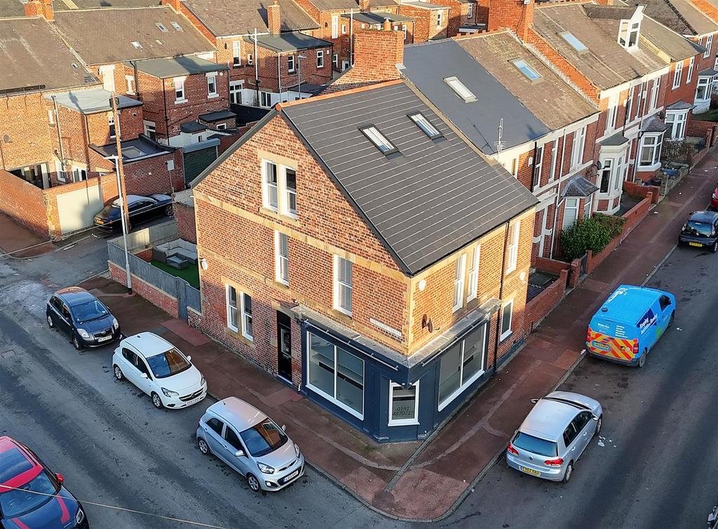 Beaconsfield Avenue, Gateshead NE9 3 bed duplex - £209,950