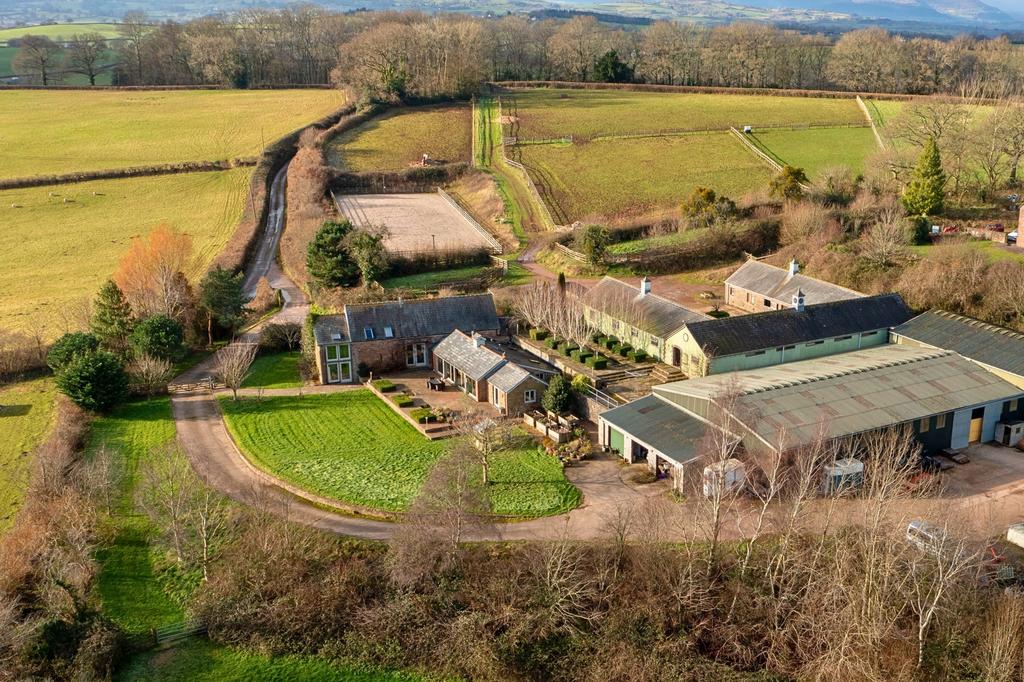 Springfield Farm, Llangovan, NP25 3 bed barn conversion - £1,400,000
