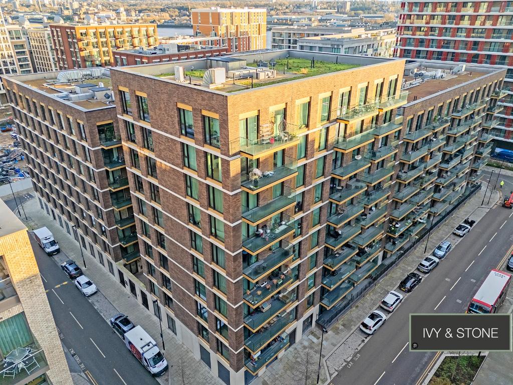 Royal Wharf, London E16 2YW, E16 2 bed apartment - £580,000