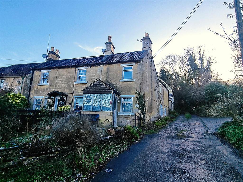 Pye Corner, Box, Corsham 3 bed end of terrace house - £195,000