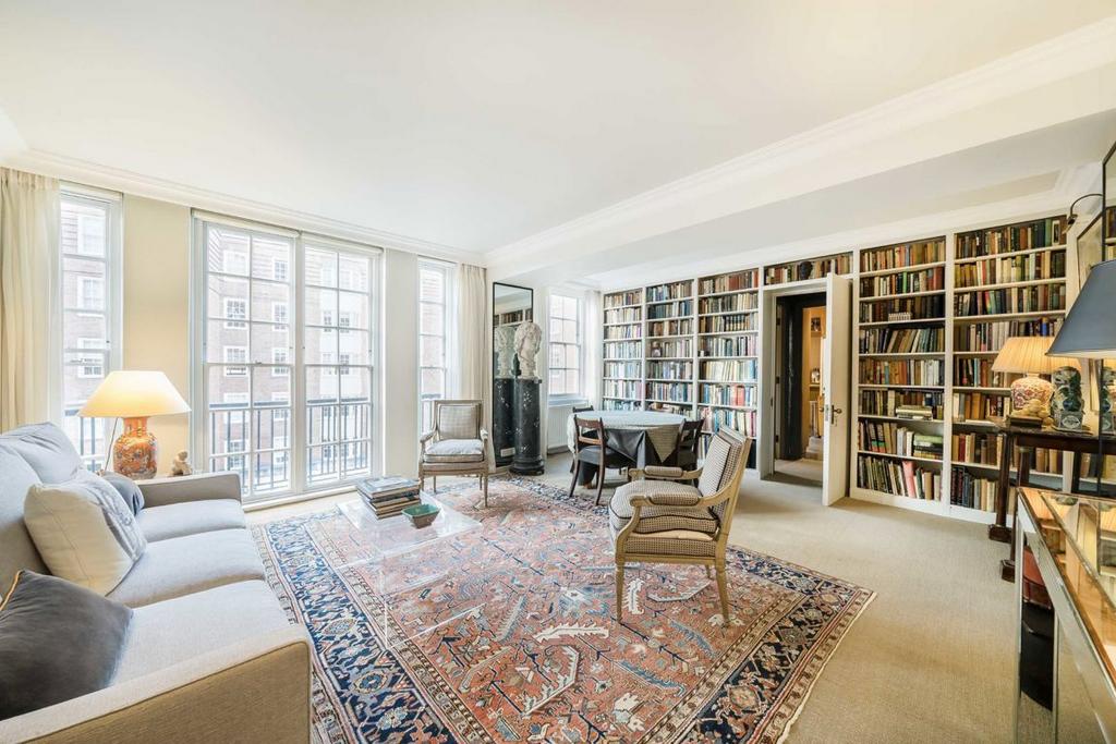 Whiteheads Grove, London SW3 2 bed flat - £1,250,000