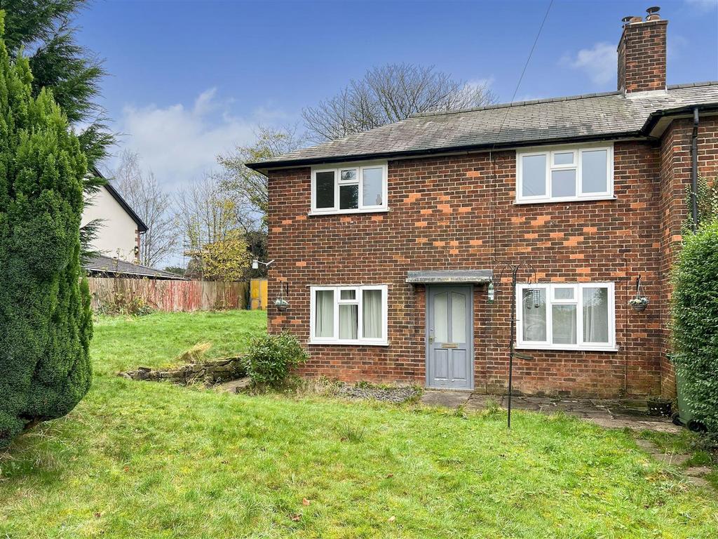 High Lowe Avenue, Congleton 3 bed semi-detached house - £280,000