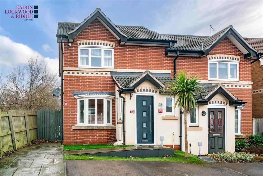 10, Carlton Way, Treeton, Rotherham... 3 bed house for sale - £200,000