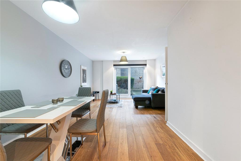 Forge Square, London, E14 2 bed duplex - £2,500 pcm (£577 pw)