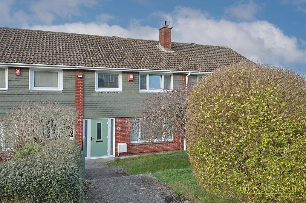 Blackstone Close, Devon PL9 3 bed terraced house - £280,000