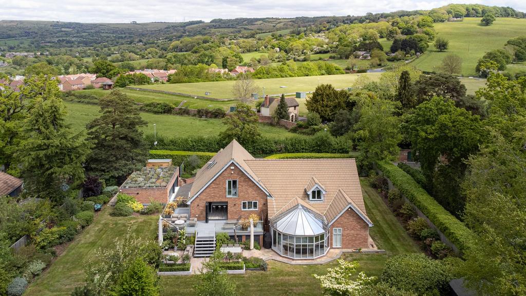 Harp Hill, Cheltenham GL52 5 bed detached house for sale - £1,900,000