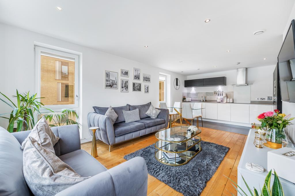 Peachey House, Floor 2, 29 Eltringham... 2 bed flat for sale - £579,500