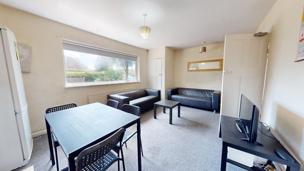 118 Orston Drive, Wollaton, Nottingham 6 bed terraced house - £2,860 ...
