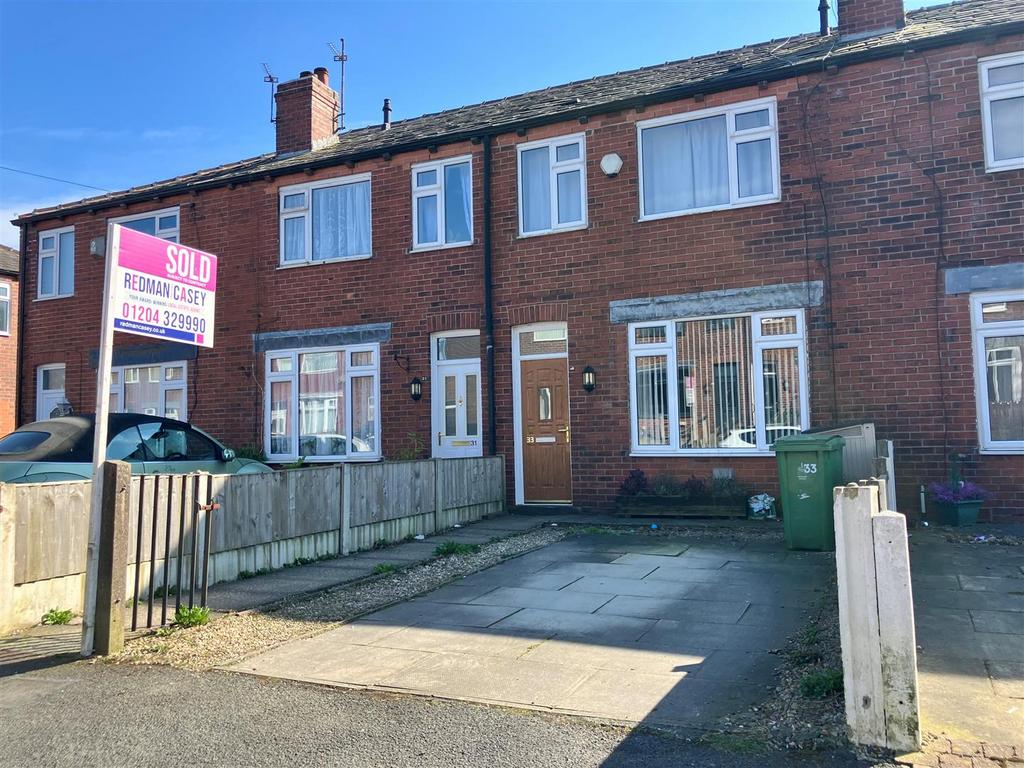 Brookland Grove, Smithills, Bolton 2 bed townhouse - £150,000
