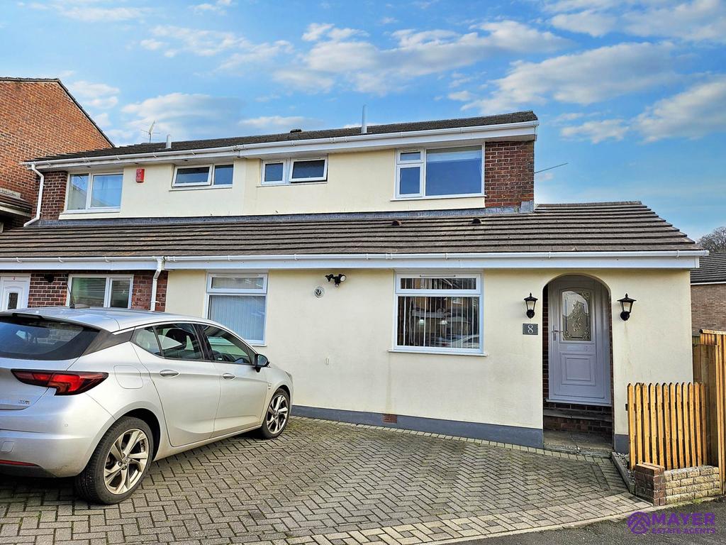 Robyns Close, Plymouth PL7 3 bed semi-detached house for sale - £300,000