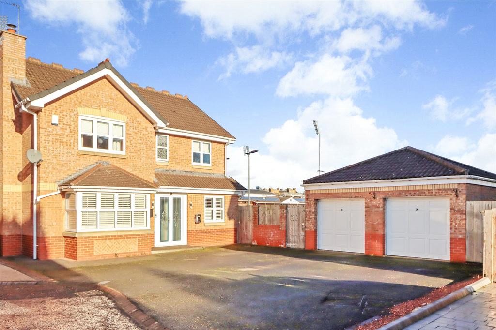 Hutton Close, Durham DH3 4 bed detached house - £500,000