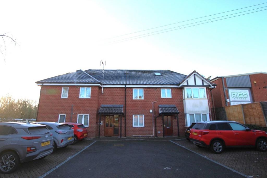 Short Term Let Only - Brandon Court, ... 2 bed apartment - £800 pcm (£ ...