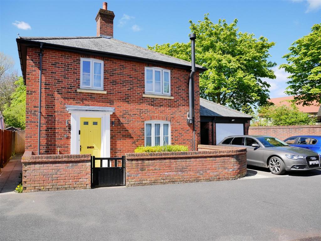Chapel Street, Derry Hill 3 bed detached house for sale - £375,000