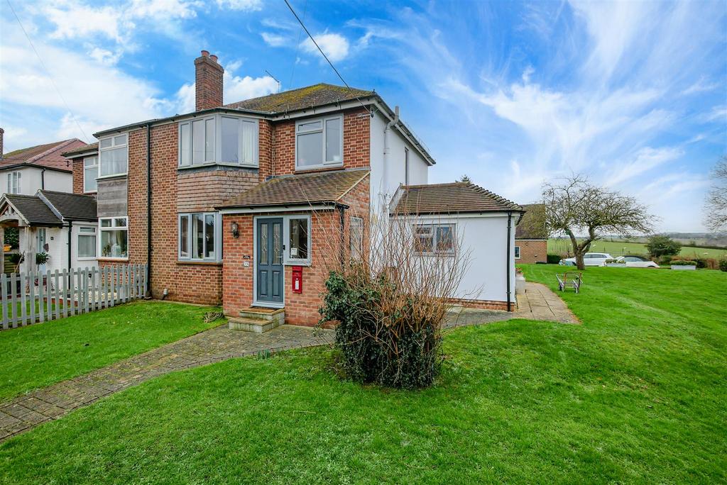 Papist Way, Cholsey OX10 4 bed semi-detached house - £775,000