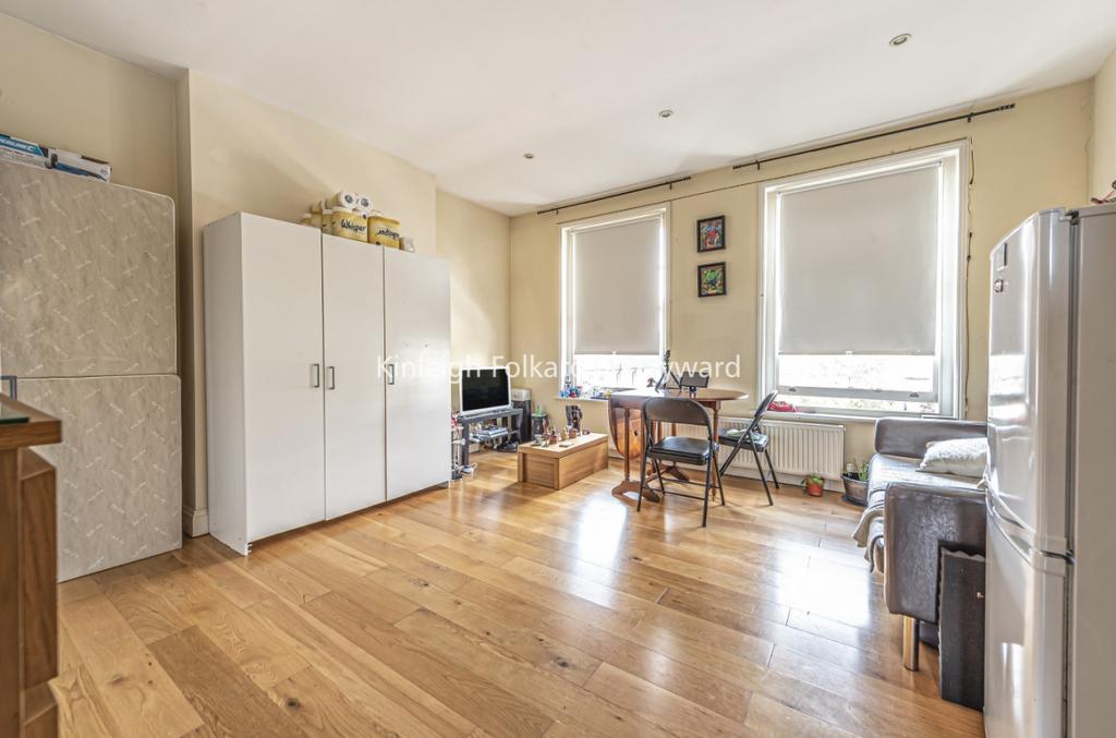 Bromley Road London SE6 2 bed flat - £1,625 pcm (£375 pw)