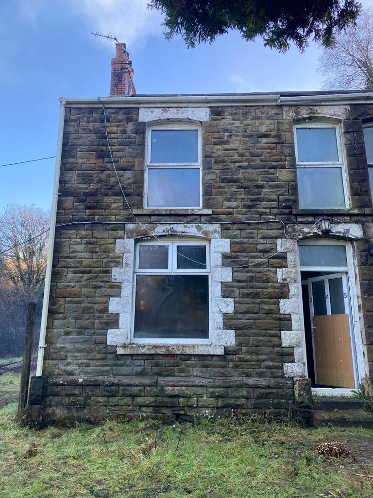 345 Dunvant Road, Dunvant, Swansea... 3 bed semi-detached house - £69,000