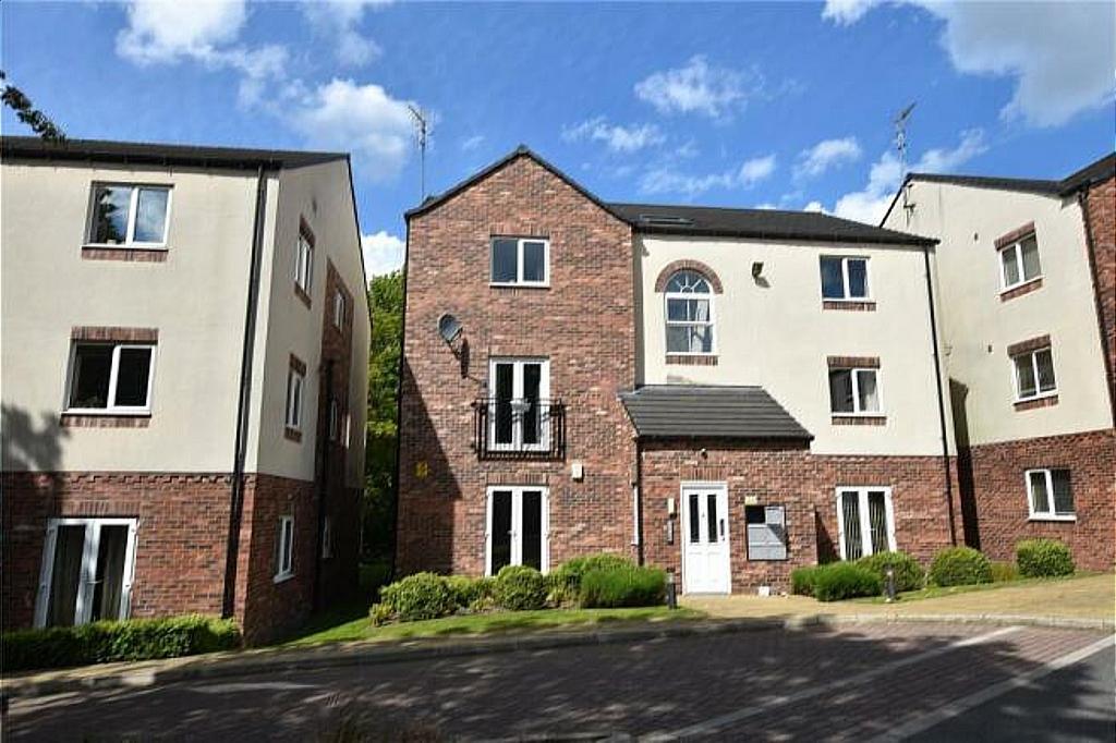 Potternewton Mount, Leeds LS7 2 bed flat - £950 pcm (£219 pw)