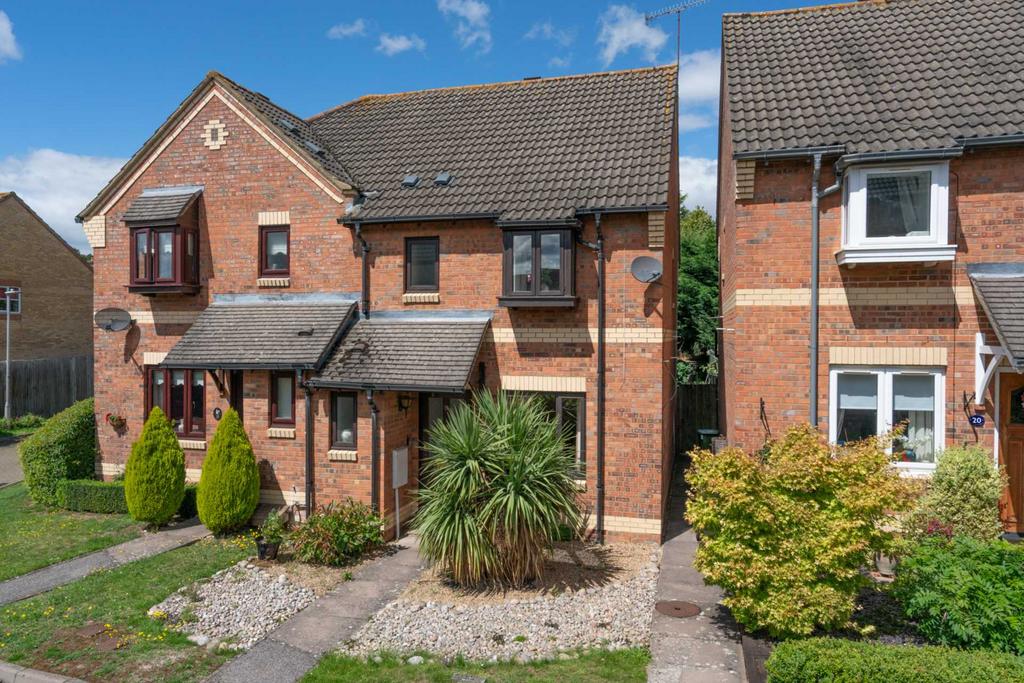 Halwick Close, Boxmoor 3 bed semi-detached house for sale - £500,000