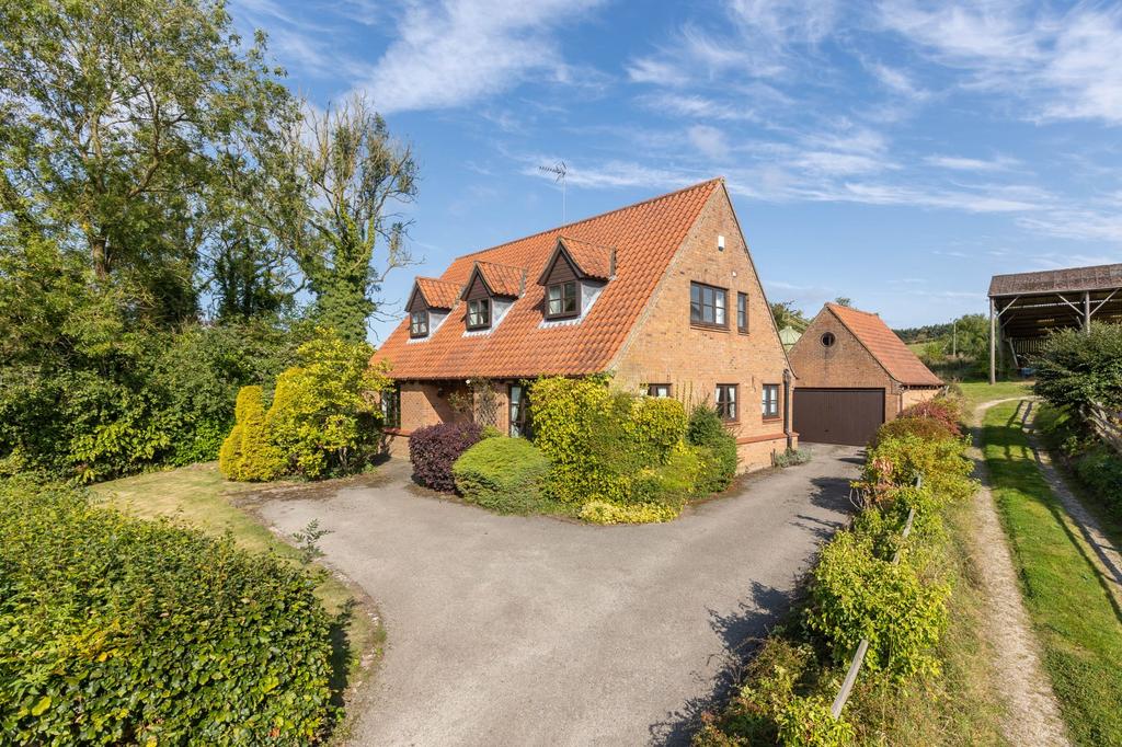 Crambe YO60 3 bed detached house - £475,000
