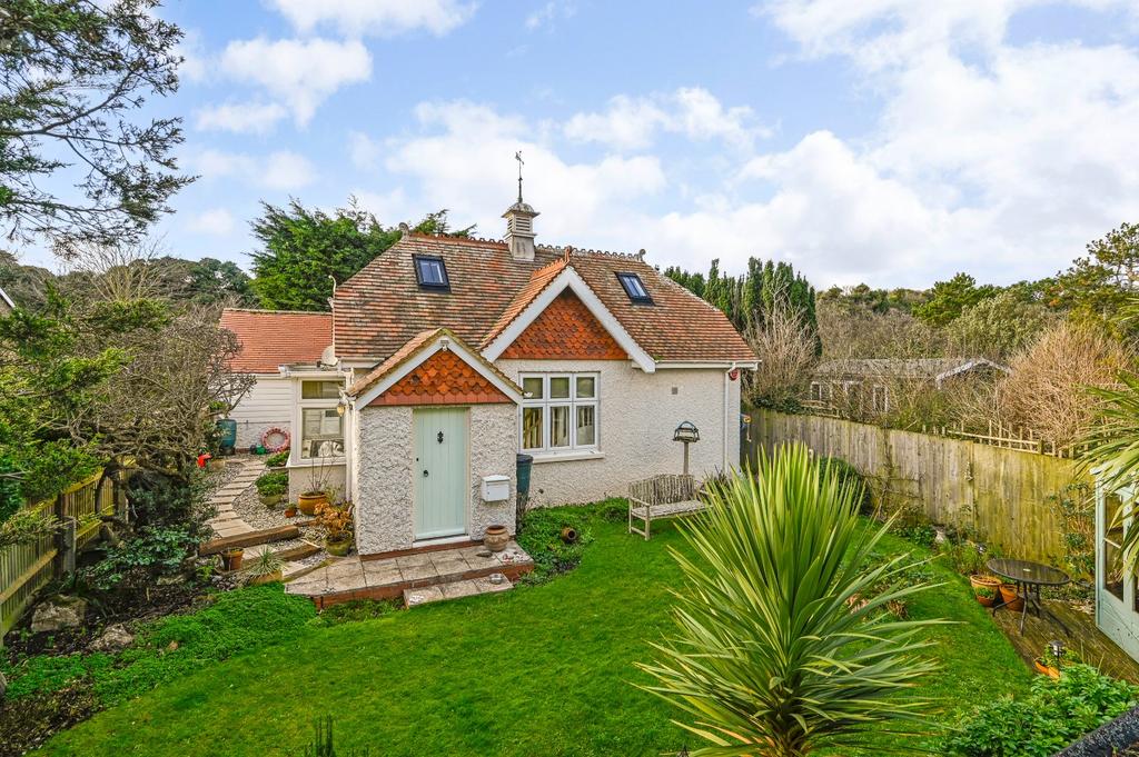 Kingsdown Road, Walmer, Deal, Kent, CT14 3 bed detached house - £725,000