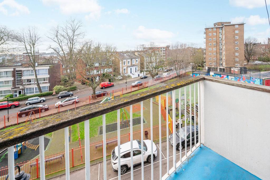 Harben Road, Swiss Cottage, London, NW6 3 bed flat to rent - £5,634 pcm ...