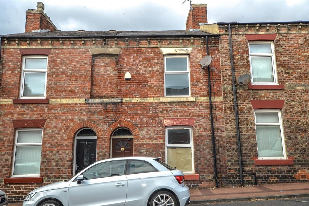 Shakespeare Street, Southwick 2 bed terraced house for sale - £37,000