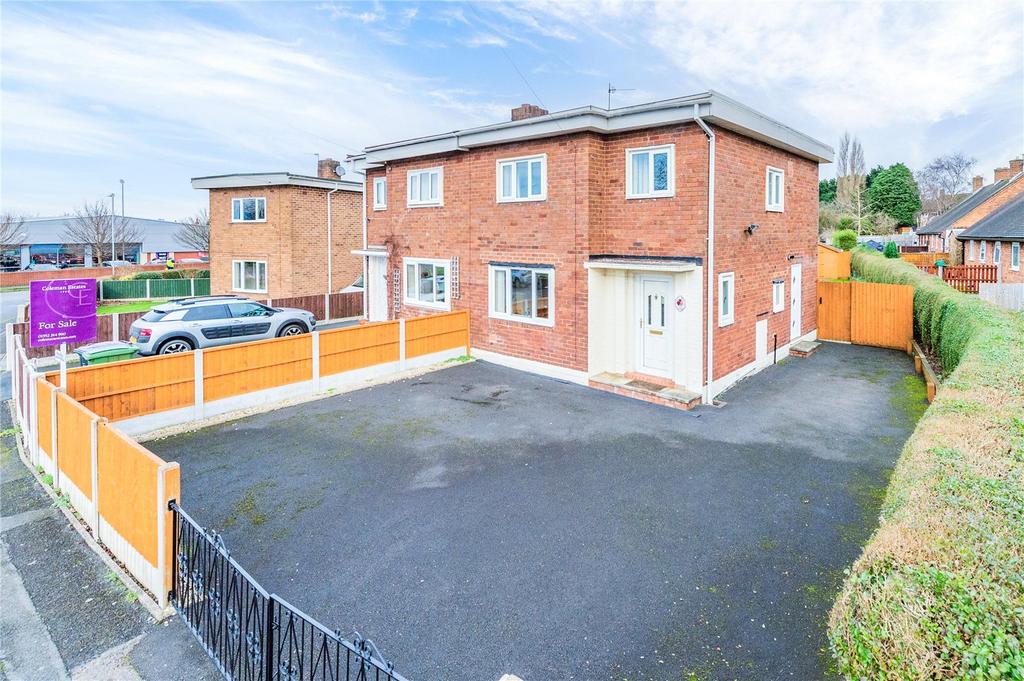 Turreff Avenue, Donnington, Telford... 3 bed semi-detached house - £185,000