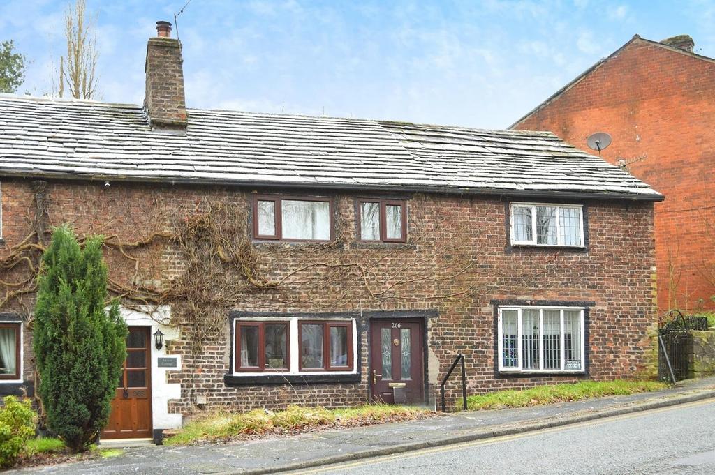 Roundthorn Road, Oldham 3 bed cottage - £130,000