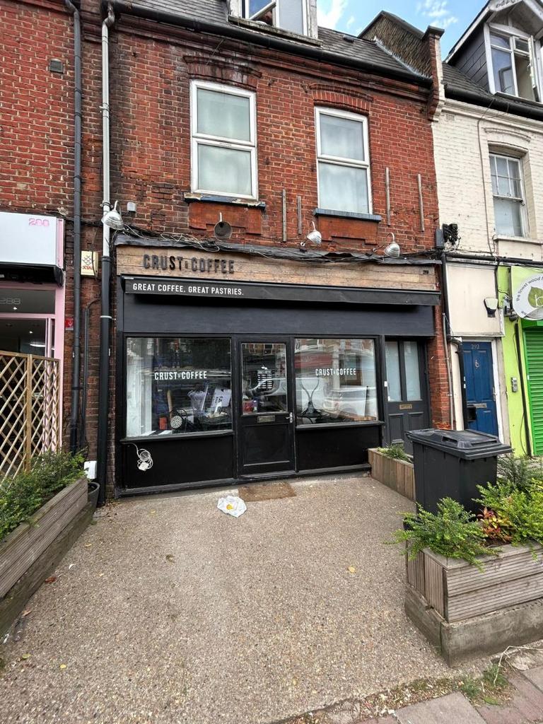 Haydons Road, London, SW19 8JZ Cafe to rent