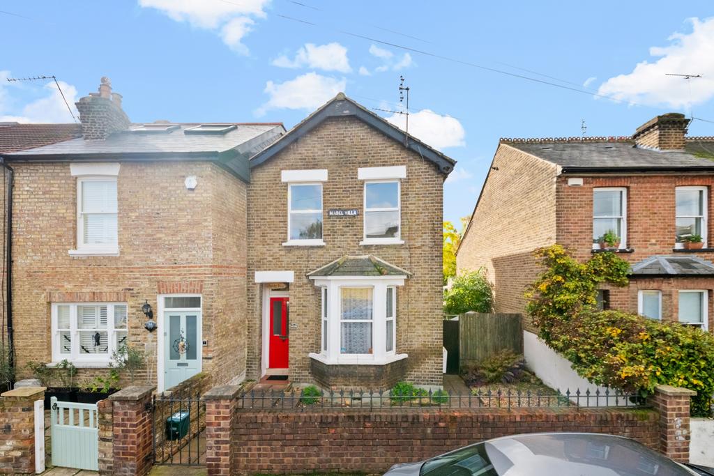 St Margarets Road, Hanwell, W7 3 bed end of terrace house - £700,000