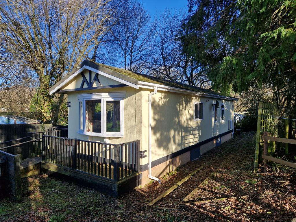 Pathfinder Village, Exeter EX6 2 bed park home for sale - £120,000