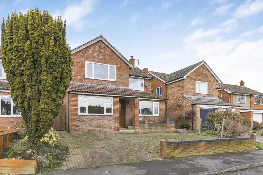 Vale Avenue, Grove, OX12 5 bed detached house - £475,000
