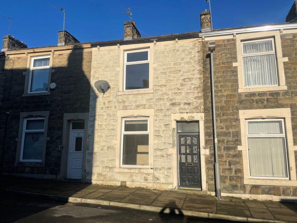 Bridge Street, Rishton Blackburn 2 bed terraced house - £475 pcm (£110 pw)