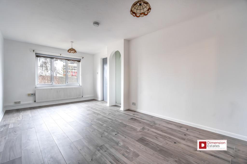 Park View Road, London, N17 2 bed apartment - £1,700 pcm (£392 pw)