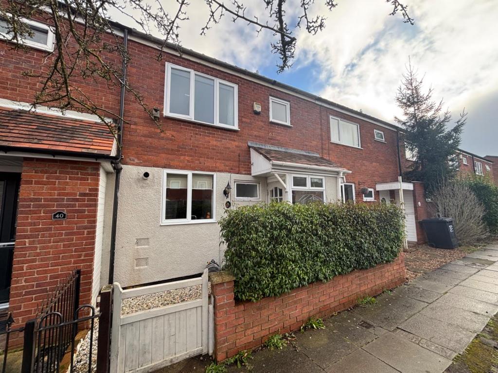 Hampton Close, Redditch 3 bed terraced house - £180,000