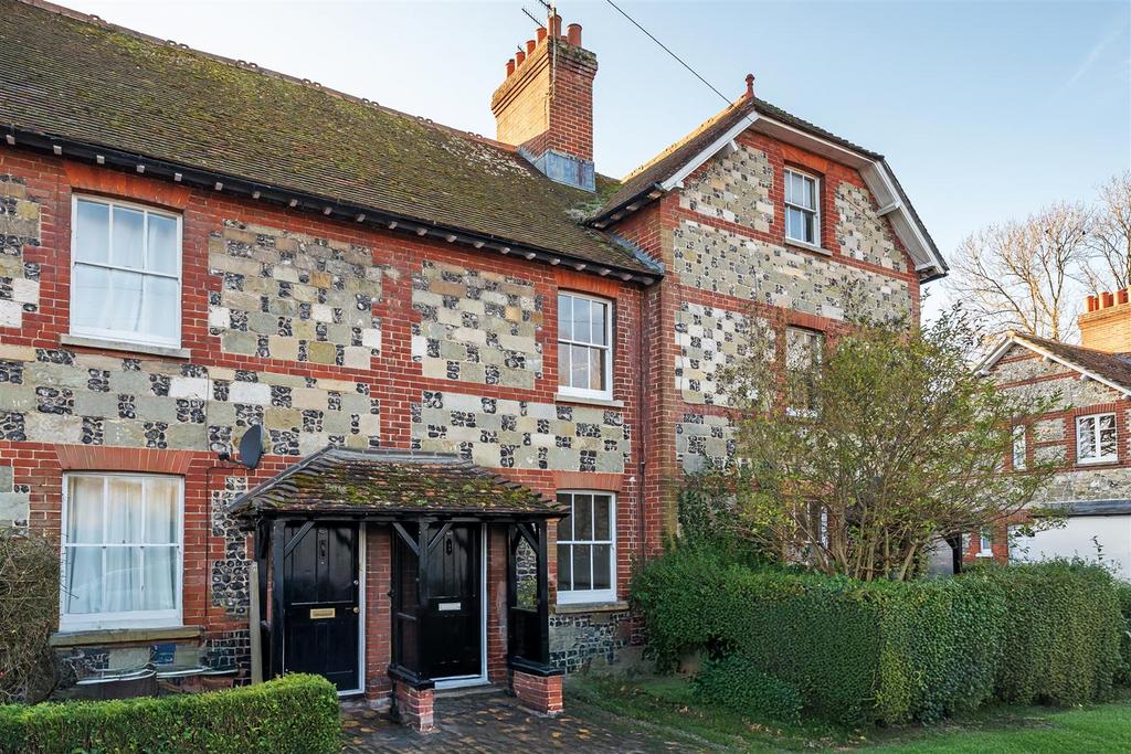 Waterditchampton, Salisbury SP2 3 bed terraced house to rent - £1,200 pcm (£277 pw)