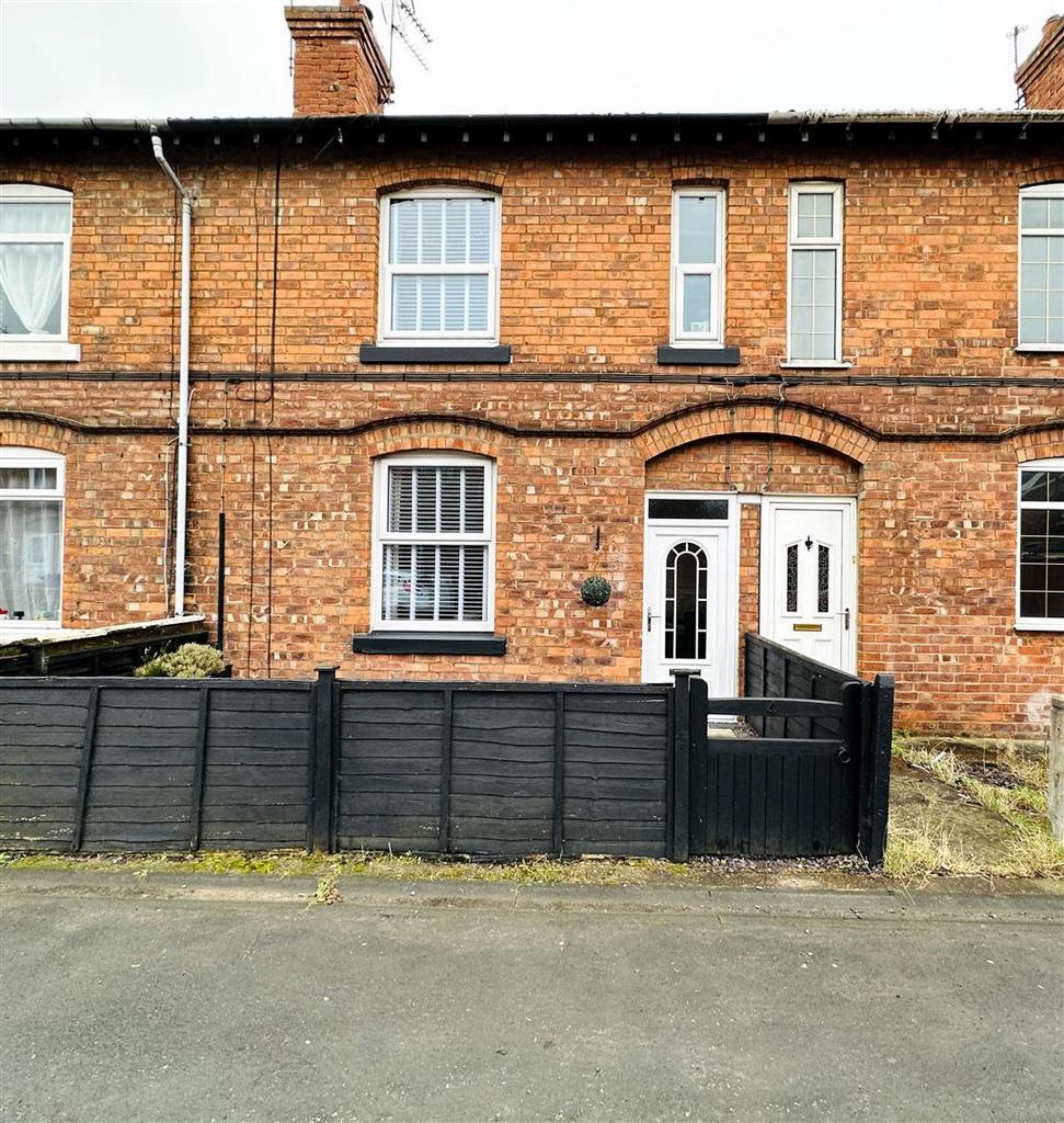 John Street, Selby 2 bed terraced house - £170,000